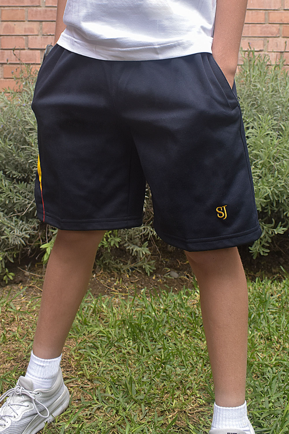 Short Dama/ Varón (nuevos) – Uniformes Escolares